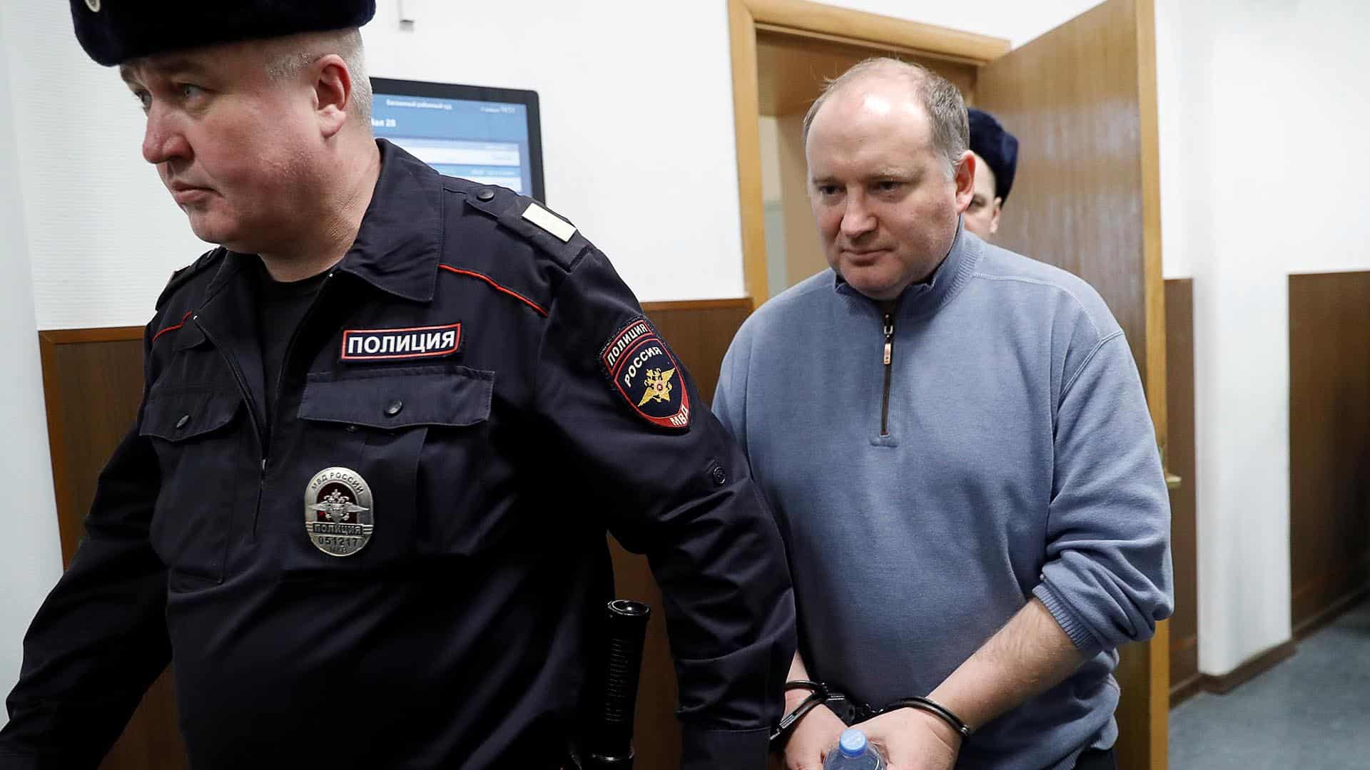 Россия объявила в розыск партнера Baring Vostok. Как он связан с РК